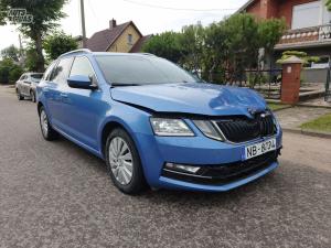 Zils Skoda Octavia 2017 Šauļi, ar dzinēja tilpumu 1.60 L un nobraukumu 269 tūkst. km par 3700 €, foto  vietnē AUTOMOTO.COM.LV