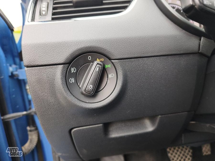 Zils Skoda Octavia 2017 Šauļi, ar dzinēja tilpumu 1.60 L un nobraukumu 269 tūkst. km par 3700 €, foto 14 vietnē AUTOMOTO.COM.LV