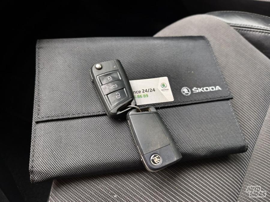 Zils Skoda Octavia 2017 Šauļi, ar dzinēja tilpumu 1.60 L un nobraukumu 269 tūkst. km par 3700 €, foto 30 vietnē AUTOMOTO.COM.LV