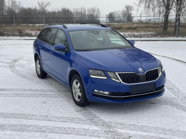 Blue Skoda Octavia 2018 in Marijampole, with an engine capacity of 1.60 L and mileage of 301 thousand km for 6700 €, photo 7 on AUTOMOTO.COM.LV