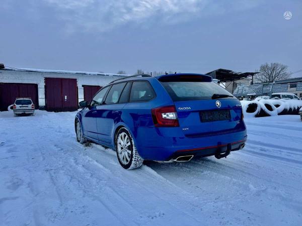 Blue Skoda Octavia 2018 in Birstonas, with an engine capacity of 1.97 L and mileage of 305 thousand km for 13900 €, photo 8 on AUTOMOTO.COM.LV