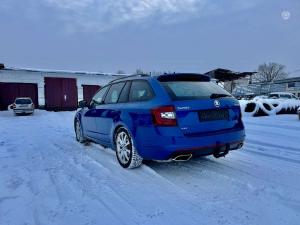 Blue Skoda Octavia 2018 in Birstonas, with an engine capacity of 1.97 L and mileage of 305 thousand km for 13900 €, photo 8 on AUTOMOTO.COM.LV
