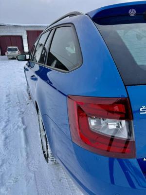 Blue Skoda Octavia 2018 in Birstonas, with an engine capacity of 1.97 L and mileage of 305 thousand km for 13900 €, photo 10 on AUTOMOTO.COM.LV
