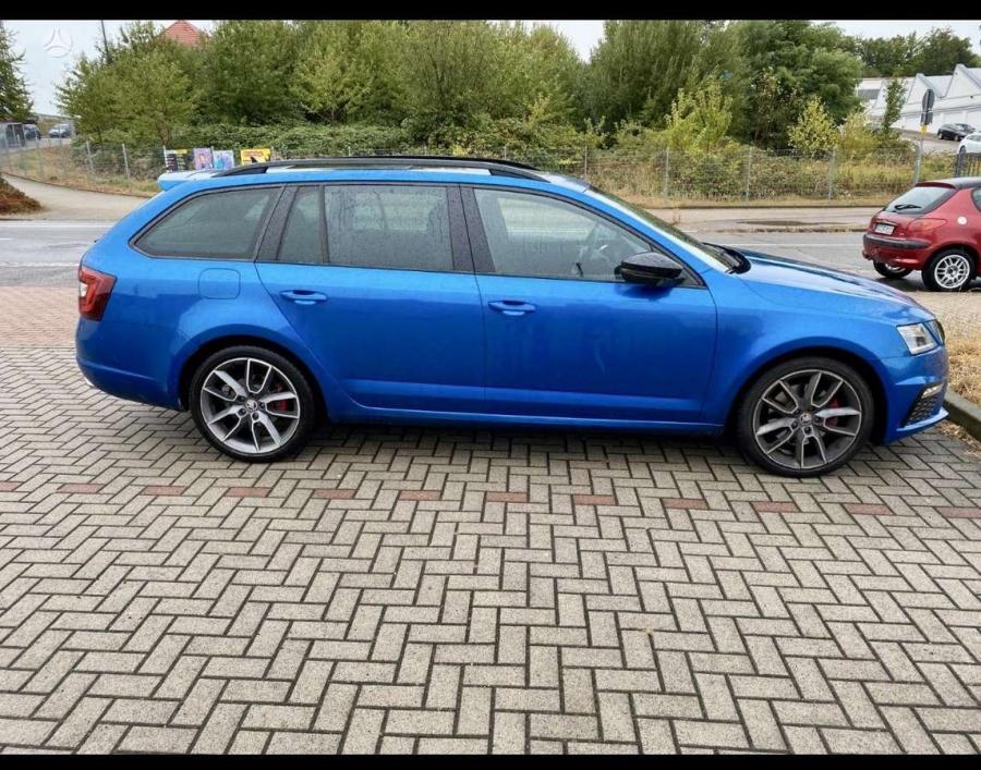Blue Skoda Octavia 2018 in Birstonas, with an engine capacity of 1.97 L and mileage of 305 thousand km for 13900 €, photo 33 on AUTOMOTO.COM.LV