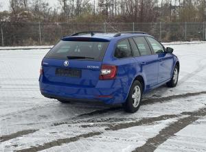Blue Skoda Octavia 2018 in Marijampole, with an engine capacity of 1.60 L and mileage of 302 thousand km for 6600 €, photo 5 on AUTOMOTO.COM.LV