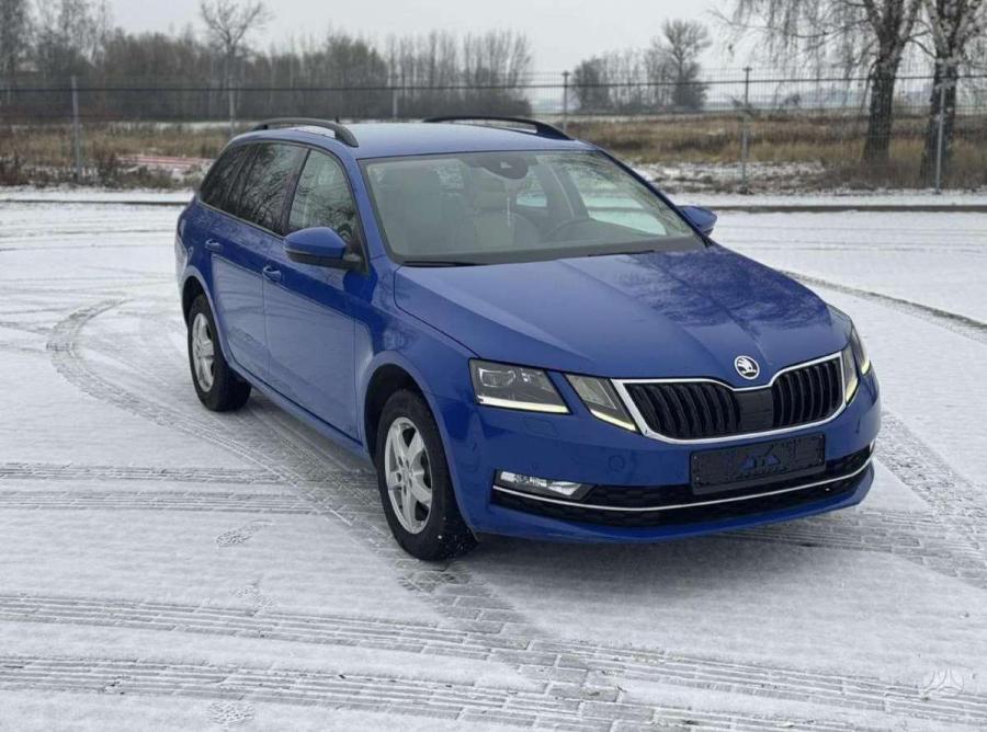 Blue Skoda Octavia 2018 in Marijampole, with an engine capacity of 1.60 L and mileage of 302 thousand km for 6600 €, photo 7 on AUTOMOTO.COM.LV