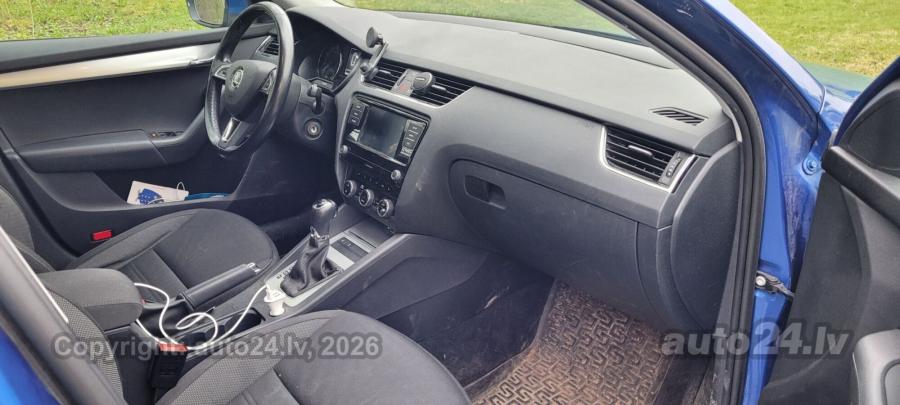 Blue Skoda Octavia 2018 in Rakvere, with an engine capacity of 1.00 L and mileage of 167 thousand km for 11800 €, photo 8 on AUTOMOTO.COM.LV