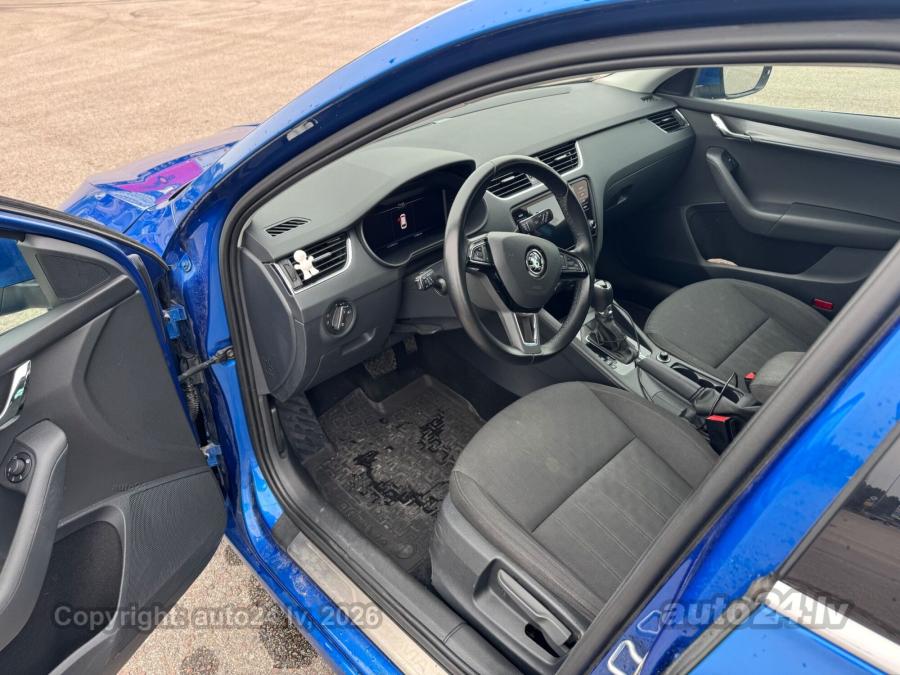 Blue Skoda Octavia 2018 in Tallinn, with an engine capacity of 2.00 L and mileage of 135 thousand km for 12500 €, photo 7 on AUTOMOTO.COM.LV