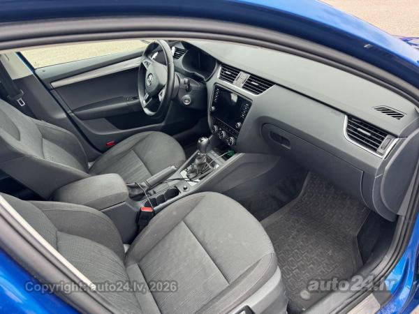 Синий Шкода Октавия 2018 в Таллин, объемом двигателя 2.00 л и пробегом 135 тыс. км за 12500 €, фото 7 на AUTOMOTO.COM.LV