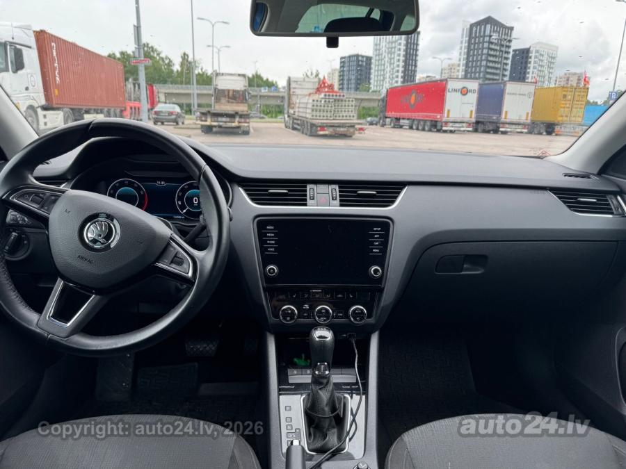 Blue Skoda Octavia 2018 in Tallinn, with an engine capacity of 2.00 L and mileage of 135 thousand km for 12500 €, photo 11 on AUTOMOTO.COM.LV