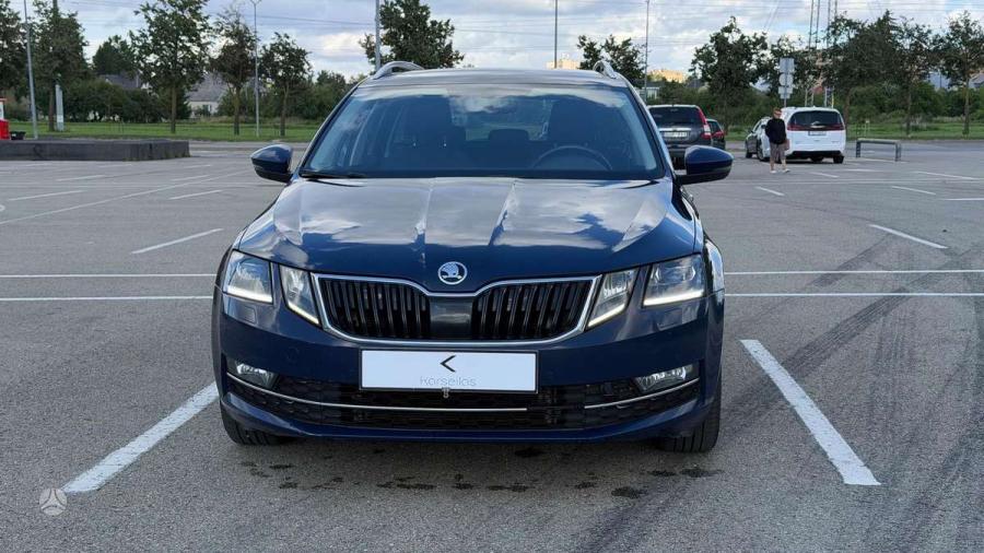 Blue Skoda Octavia 2018 in Siauliai, with an engine capacity of 1.97 L and mileage of 311 thousand km for 8050 €, photo 3 on AUTOMOTO.COM.LV
