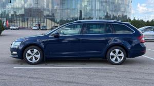 Blue Skoda Octavia 2018 in Siauliai, with an engine capacity of 1.97 L and mileage of 311 thousand km for 8050 €, photo 9 on AUTOMOTO.COM.LV