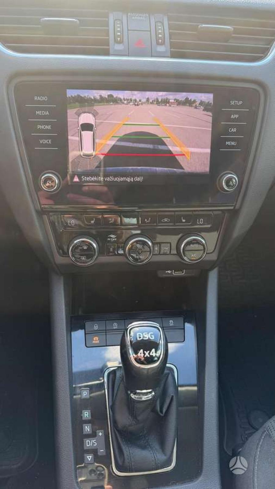 Blue Skoda Octavia 2018 in Siauliai, with an engine capacity of 1.97 L and mileage of 311 thousand km for 8050 €, photo 15 on AUTOMOTO.COM.LV
