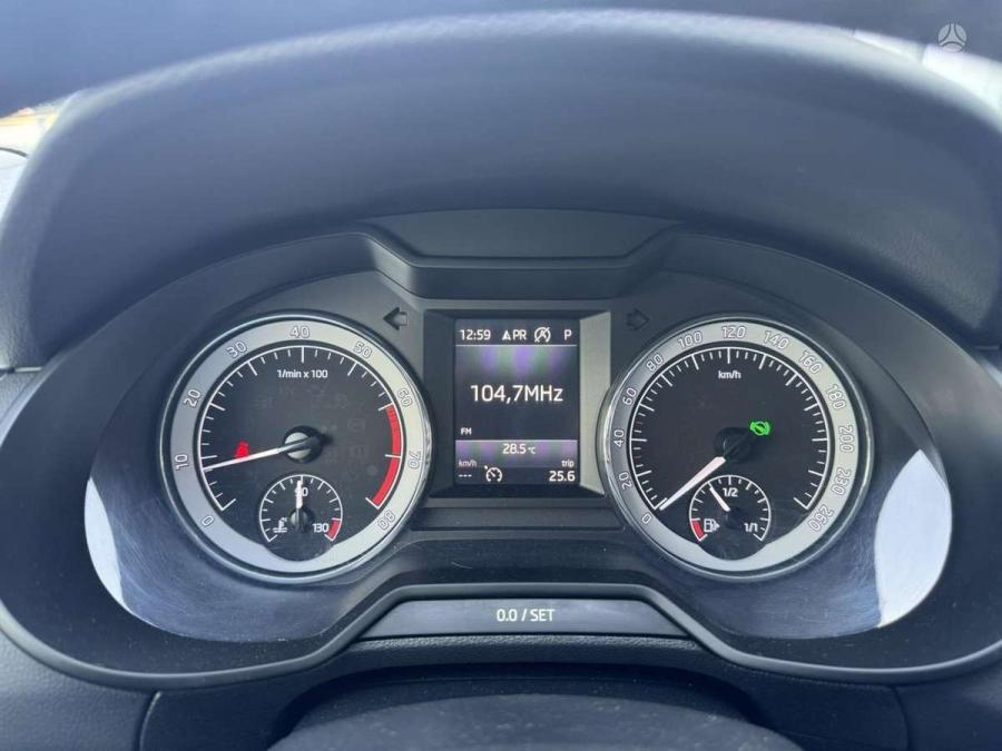 Zils Skoda Octavia 2018 Viļņa, ar dzinēja tilpumu 1.80 L un nobraukumu 240 tūkst. km par 7999 €, foto 10 vietnē AUTOMOTO.COM.LV
