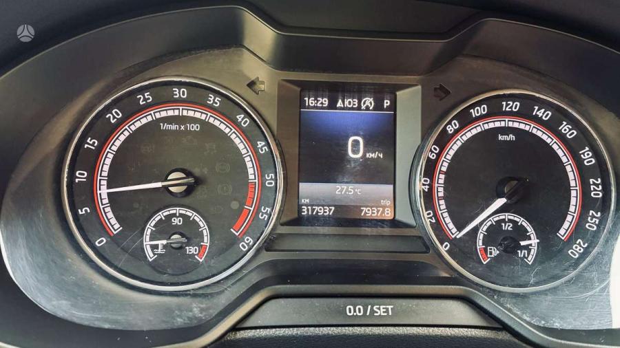 Синий Шкода Октавия 2018 в Вильнюс, объемом двигателя 1.97 л и пробегом 318 тыс. км за 11500 €, фото 10 на AUTOMOTO.COM.LV