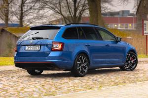 Blue Skoda Octavia 2019 in Jelgava, with an engine capacity of 2.00 L and mileage of 221 thousand km for 18700 €, photo 6 on AUTOMOTO.COM.LV