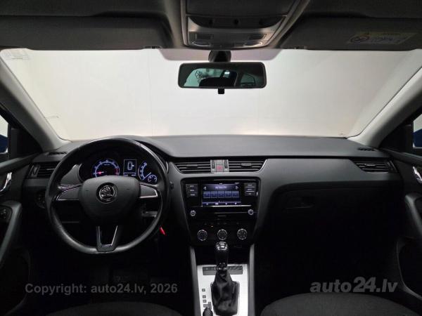 Zils Skoda Octavia 2019 Tallina, ar dzinēja tilpumu 1.50 L un nobraukumu 112 tūkst. km par 10900 €, foto 8 vietnē AUTOMOTO.COM.LV