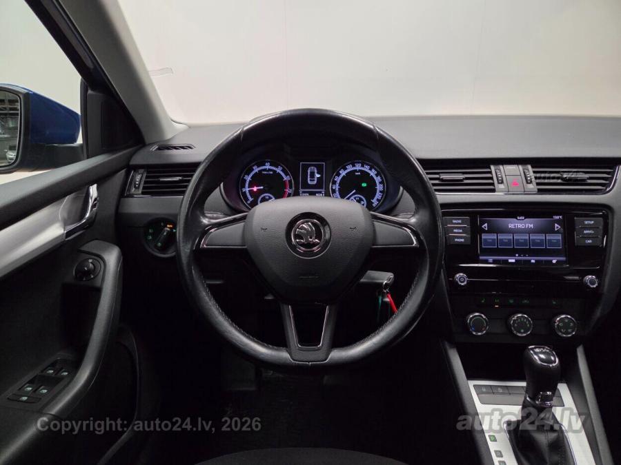 Zils Skoda Octavia 2019 Tallina, ar dzinēja tilpumu 1.50 L un nobraukumu 112 tūkst. km par 10900 €, foto 13 vietnē AUTOMOTO.COM.LV