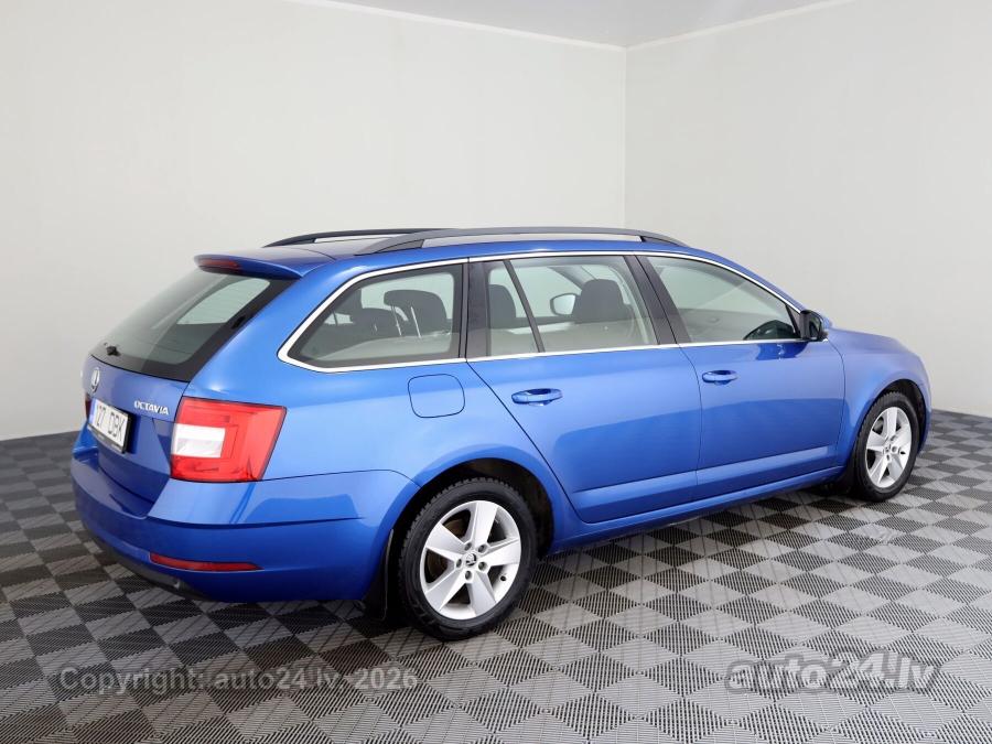 Zils Skoda Octavia 2019 Tallina, ar dzinēja tilpumu 1.50 L un nobraukumu 219 tūkst. km par 3499 €, foto 4 vietnē AUTOMOTO.COM.LV