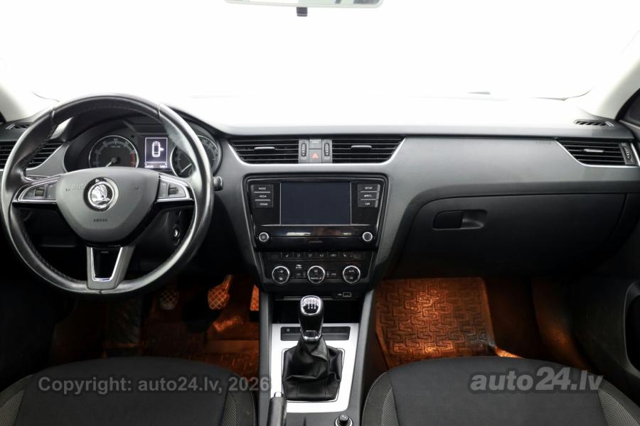 Zils Skoda Octavia 2019 Tallina, ar dzinēja tilpumu 1.50 L un nobraukumu 219 tūkst. km par 3499 €, foto 6 vietnē AUTOMOTO.COM.LV