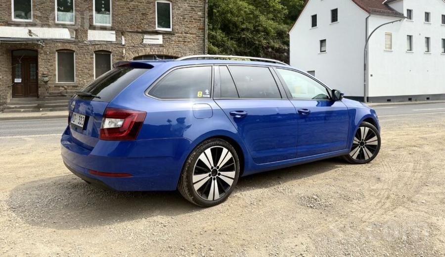 Zils Skoda Octavia 2019 Aizkraukle, ar dzinēja tilpumu 2.00 L un nobraukumu 262 tūkst. km par 9200 €, foto 4 vietnē AUTOMOTO.COM.LV