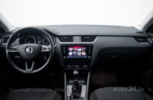 Zils Skoda Octavia 2019 Tallina, ar dzinēja tilpumu 2.00 L un nobraukumu 224 tūkst. km par 10999 €, foto 14 vietnē AUTOMOTO.COM.LV