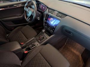 Синий Шкода Октавия 2019 в Каунас, объемом двигателя 1.98 л и пробегом 133 тыс. км за 17490 €, фото 18 на AUTOMOTO.COM.LV