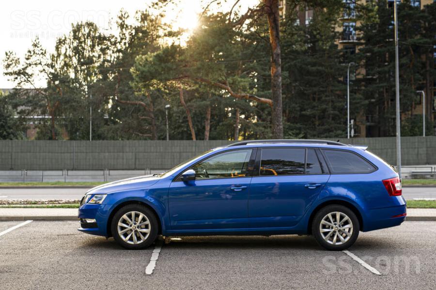 Blue Skoda Octavia 2019 in Riga, with an engine capacity of 1.60 L and mileage of 249 thousand km for 9700 €, photo 3 on AUTOMOTO.COM.LV