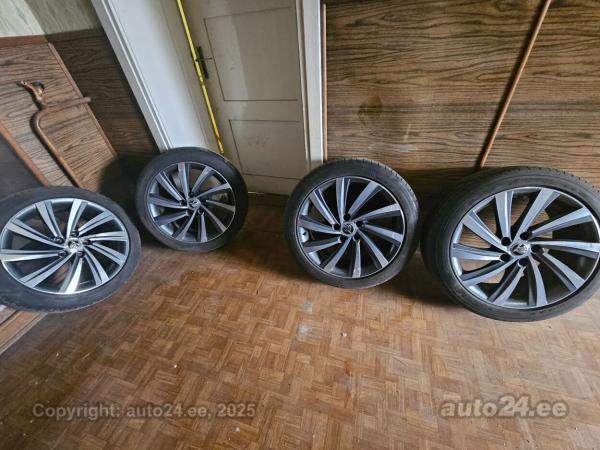 Синий Шкода Октавия 2020 в Таллин, объемом двигателя 1.50 л и пробегом 149 тыс. км за 15500 €, фото 11 на AUTOMOTO.COM.LV