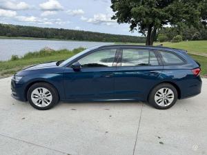 Blue Skoda Octavia 2020 in Vilnius, with an engine capacity of 1.00 L and mileage of 105 thousand km for 9600 €, photo 3 on AUTOMOTO.COM.LV