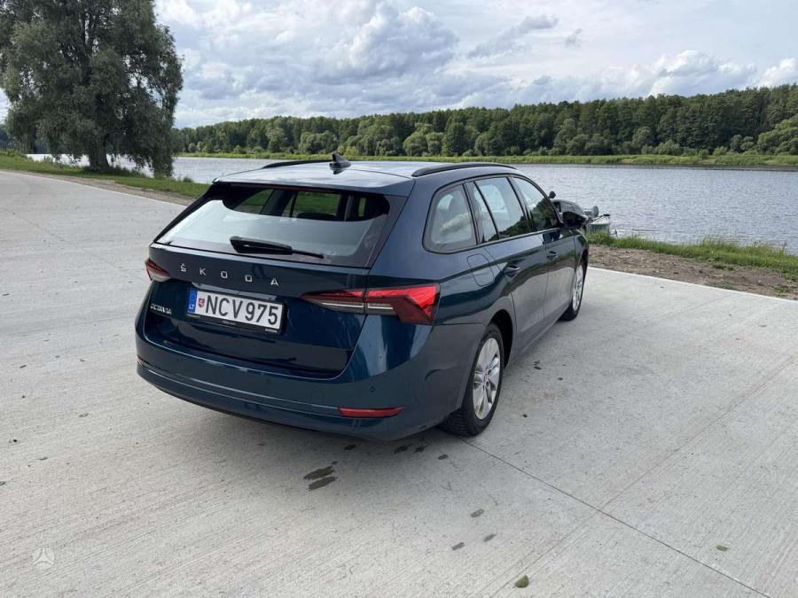 Blue Skoda Octavia 2020 in Vilnius, with an engine capacity of 1.00 L and mileage of 105 thousand km for 9600 €, photo 7 on AUTOMOTO.COM.LV