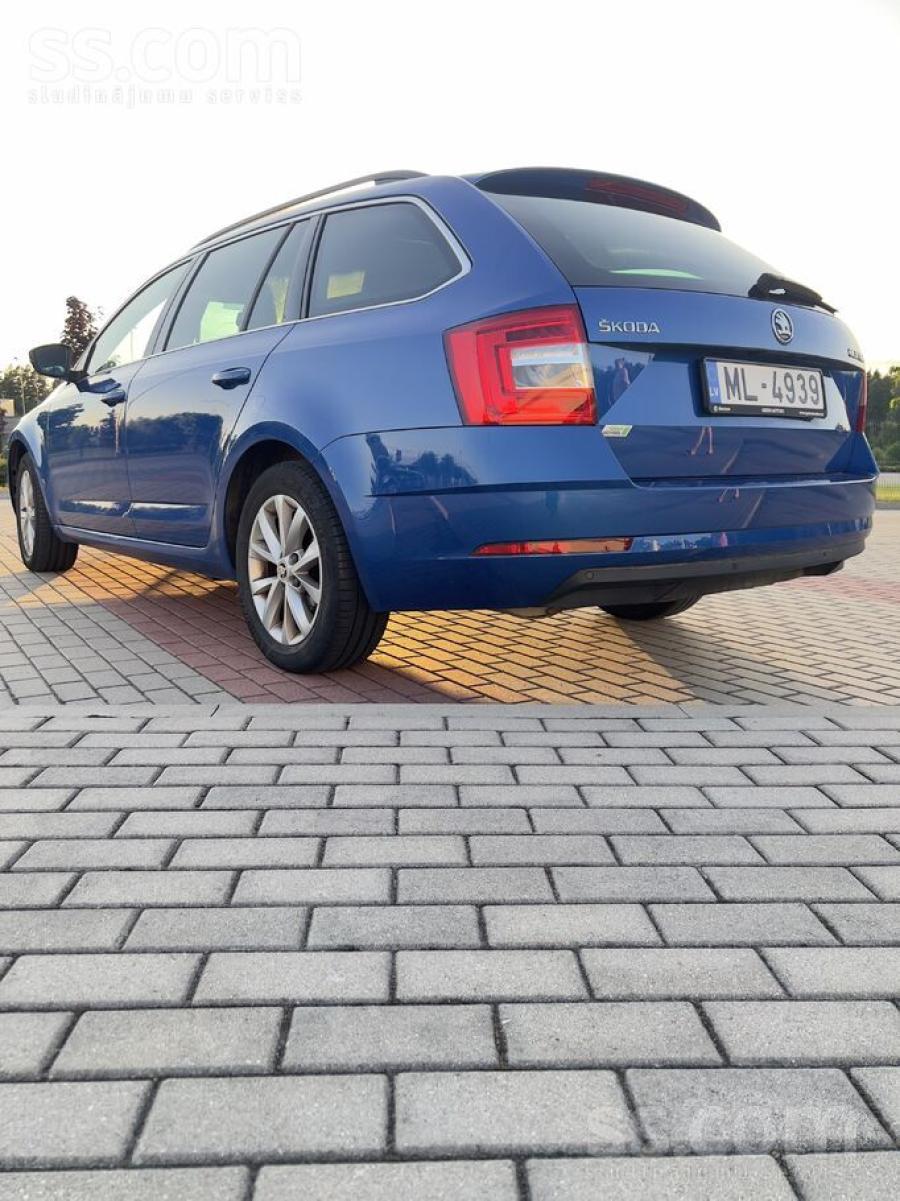 Zils Skoda Octavia 2020 Rīga, ar dzinēja tilpumu 1.50 L un nobraukumu 110 tūkst. km par 11000 €, foto 6 vietnē AUTOMOTO.COM.LV