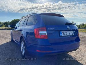 Zils Skoda Octavia 2020 Tallina, ar dzinēja tilpumu 1.50 L un nobraukumu 250 tūkst. km par 8500 €, foto 5 vietnē AUTOMOTO.COM.LV