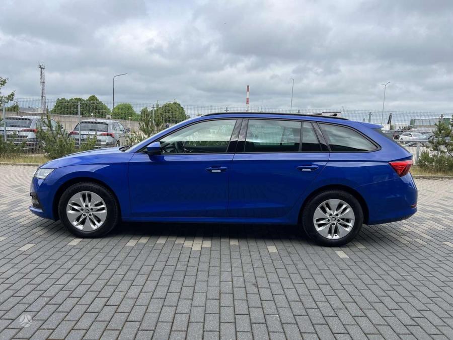 Blue Skoda Octavia 2020 in Siauliai, with an engine capacity of 1.97 L and mileage of 131 thousand km for 13300 €, photo 6 on AUTOMOTO.COM.LV