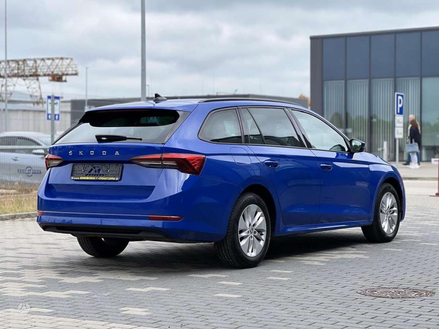 Blue Skoda Octavia 2020 in Siauliai, with an engine capacity of 1.97 L and mileage of 131 thousand km for 13300 €, photo 8 on AUTOMOTO.COM.LV