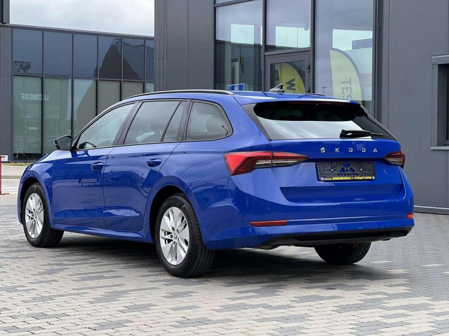 Blue Skoda Octavia 2020 in Siauliai, with an engine capacity of 1.97 L and mileage of 131 thousand km for 13300 €, photo 9 on AUTOMOTO.COM.LV