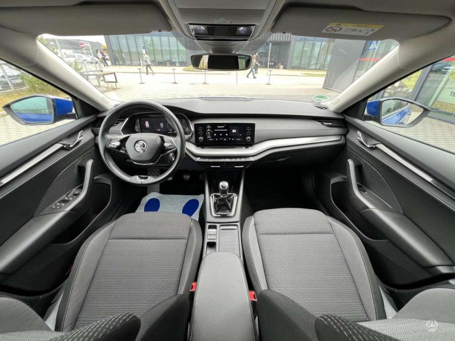 Blue Skoda Octavia 2020 in Siauliai, with an engine capacity of 1.97 L and mileage of 131 thousand km for 13300 €, photo 16 on AUTOMOTO.COM.LV