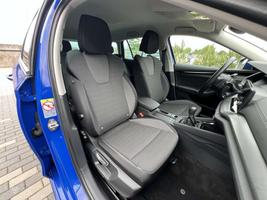 Blue Skoda Octavia 2020 in Siauliai, with an engine capacity of 1.97 L and mileage of 131 thousand km for 13300 €, photo 22 on AUTOMOTO.COM.LV