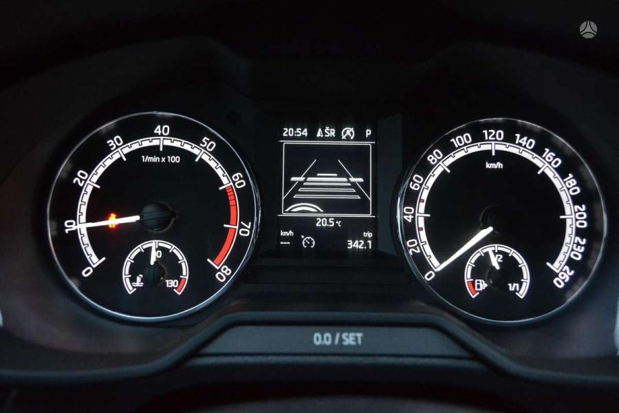 Zils Skoda Octavia 2020 Viļņa, ar dzinēja tilpumu 1.50 L un nobraukumu 215 tūkst. km par 10800 €, foto 22 vietnē AUTOMOTO.COM.LV