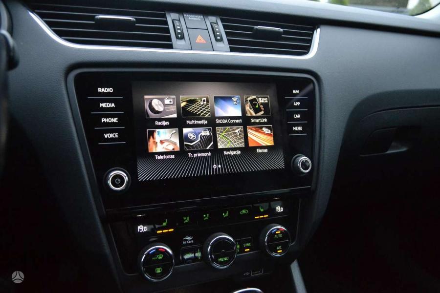 Zils Skoda Octavia 2020 Viļņa, ar dzinēja tilpumu 1.50 L un nobraukumu 215 tūkst. km par 10800 €, foto 23 vietnē AUTOMOTO.COM.LV