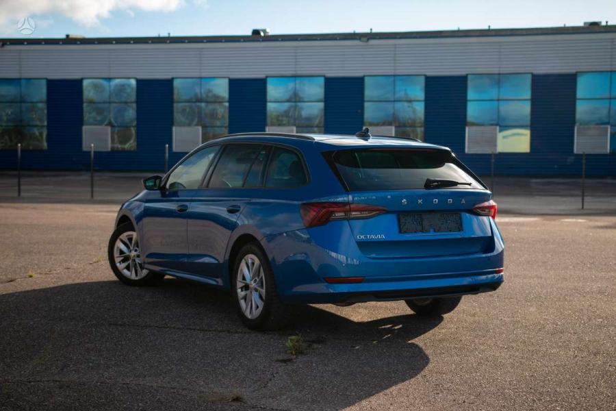 Blue Skoda Octavia 2021 in Kaunas, with an engine capacity of 2.00 L and mileage of 200 thousand km for 13999 €, photo 16 on AUTOMOTO.COM.LV
