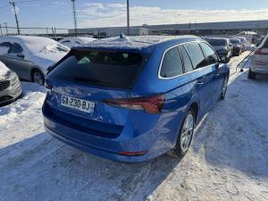 Blue Skoda Octavia 2021 in Kaunas, with an engine capacity of 1.97 L and mileage of 200 thousand km for 16400 €, photo 5 on AUTOMOTO.COM.LV