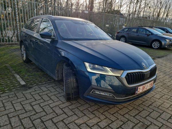 Blue Skoda Octavia 2021 in Vilnius, with an engine capacity of 1.40 L and mileage of 109 thousand km for 18900 €, photo 3 on AUTOMOTO.COM.LV