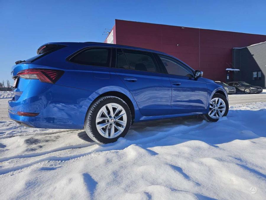 Blue Skoda Octavia 2021 in Kaunas, with an engine capacity of 0.20 L and mileage of 200 thousand km for 13999 €, photo 2 on AUTOMOTO.COM.LV