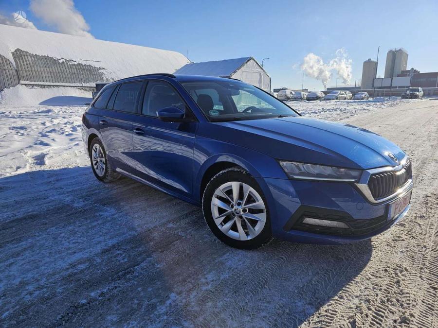 Blue Skoda Octavia 2021 in Kaunas, with an engine capacity of 0.20 L and mileage of 200 thousand km for 13999 €, photo 4 on AUTOMOTO.COM.LV