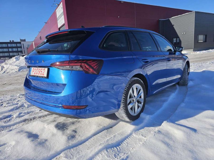 Blue Skoda Octavia 2021 in Kaunas, with an engine capacity of 0.20 L and mileage of 200 thousand km for 13999 €, photo 18 on AUTOMOTO.COM.LV
