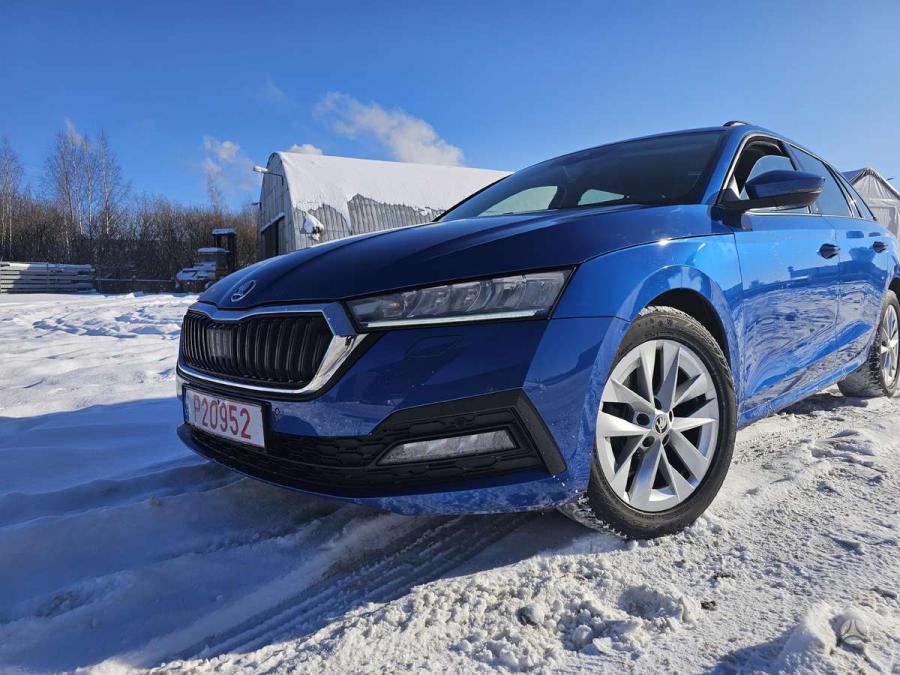 Blue Skoda Octavia 2021 in Kaunas, with an engine capacity of 0.20 L and mileage of 200 thousand km for 13999 €, photo 29 on AUTOMOTO.COM.LV