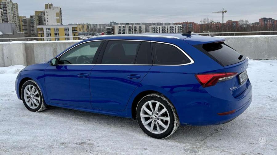 Blue Skoda Octavia 2021 in Vilnius, with an engine capacity of 1.97 L and mileage of 126 thousand km for 14800 €, photo 4 on AUTOMOTO.COM.LV