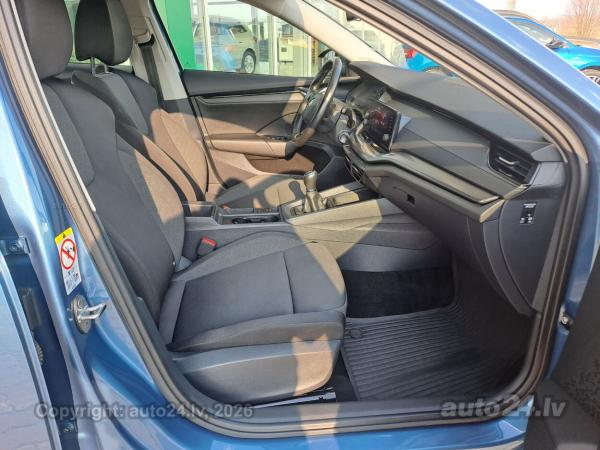 Zils Skoda Octavia 2021 Tartu, ar dzinēja tilpumu 1.00 L un nobraukumu 71 tūkst. km par 12900 €, foto 5 vietnē AUTOMOTO.COM.LV