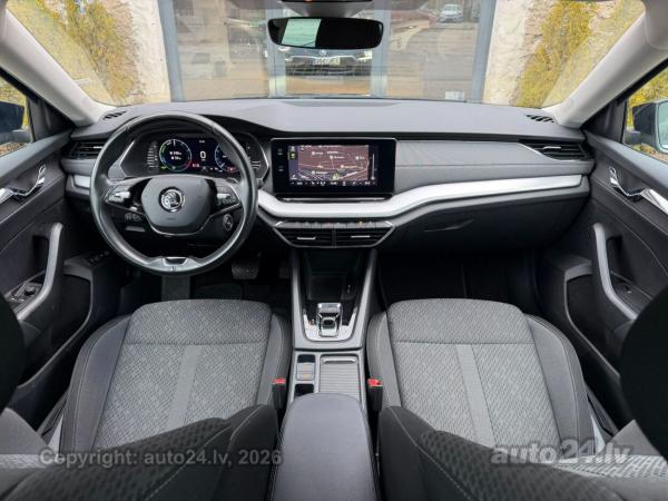 Zils Skoda Octavia 2021 Tallina, ar dzinēja tilpumu 1.40 L un nobraukumu 123 tūkst. km par 16490 €, foto 5 vietnē AUTOMOTO.COM.LV
